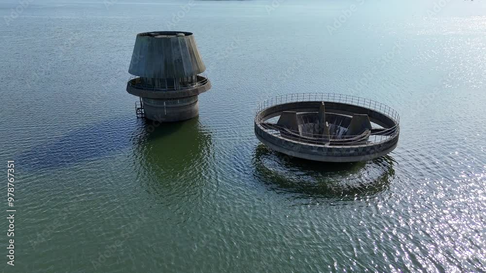 Concrete overflow Bewl water Kent largest reservoir, southeast England ...