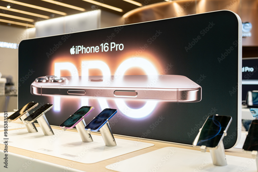 Apple launch new smartphone iPhone 16 Series. Comparing and testing the ...
