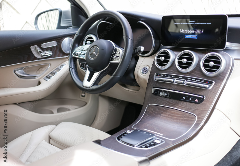 Mercedes Benz - GLC 300d e 4Matic - Interior detail view with controls ...