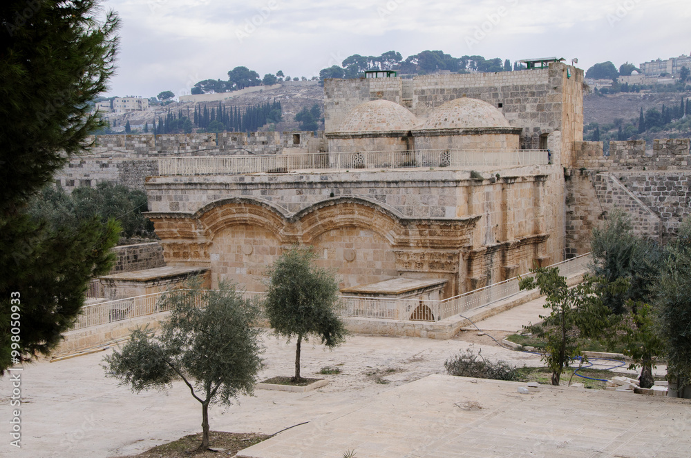 View from the Temple Mount in Jerusalem of the medieval stone walls and ...