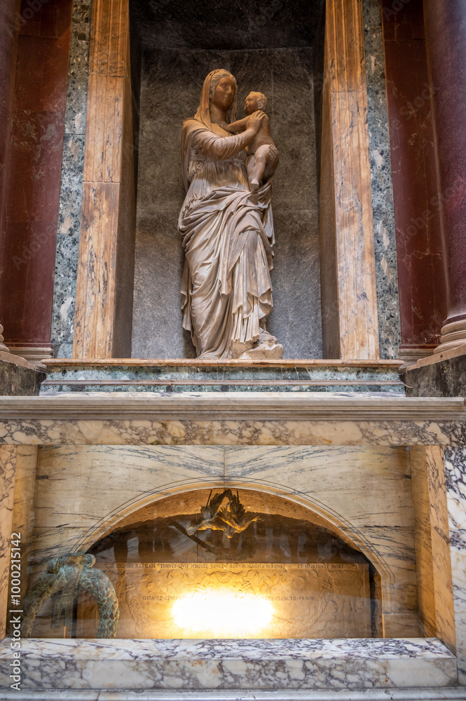 Tomb of Raphael Inside the Pantheon in Rome, the famous temple built by ...
