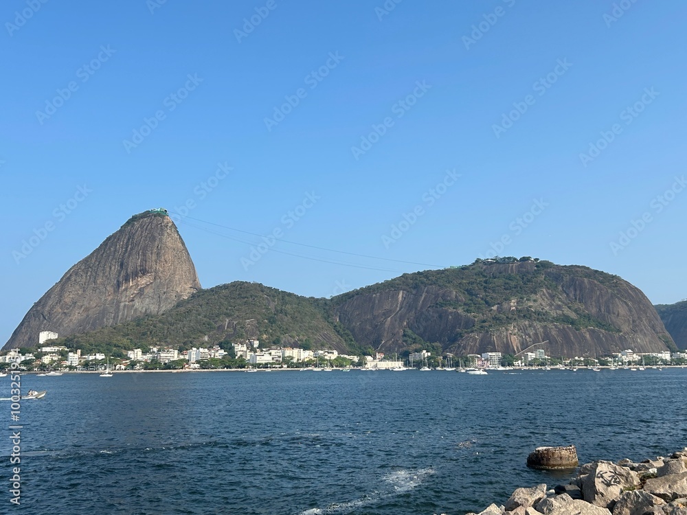 Plakát Pão de Açucar e morro da urca visto do aterro do flamengo no Rio ...
