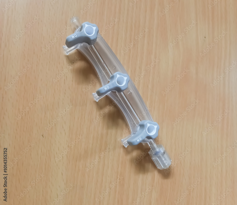 Foto de Manifold system used for contrast injecting procedures like ...