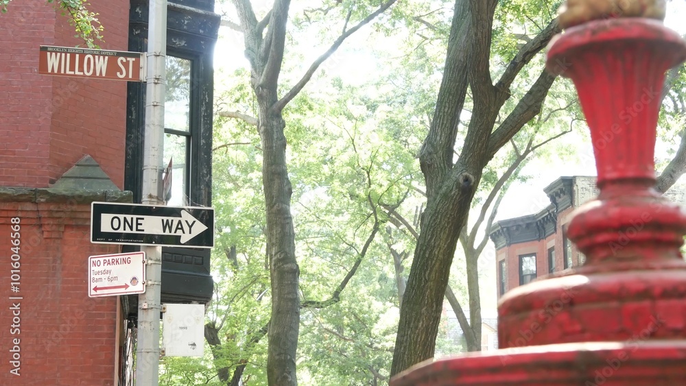 New York City crossroad, Brooklyn Heights Willow street intersection ...