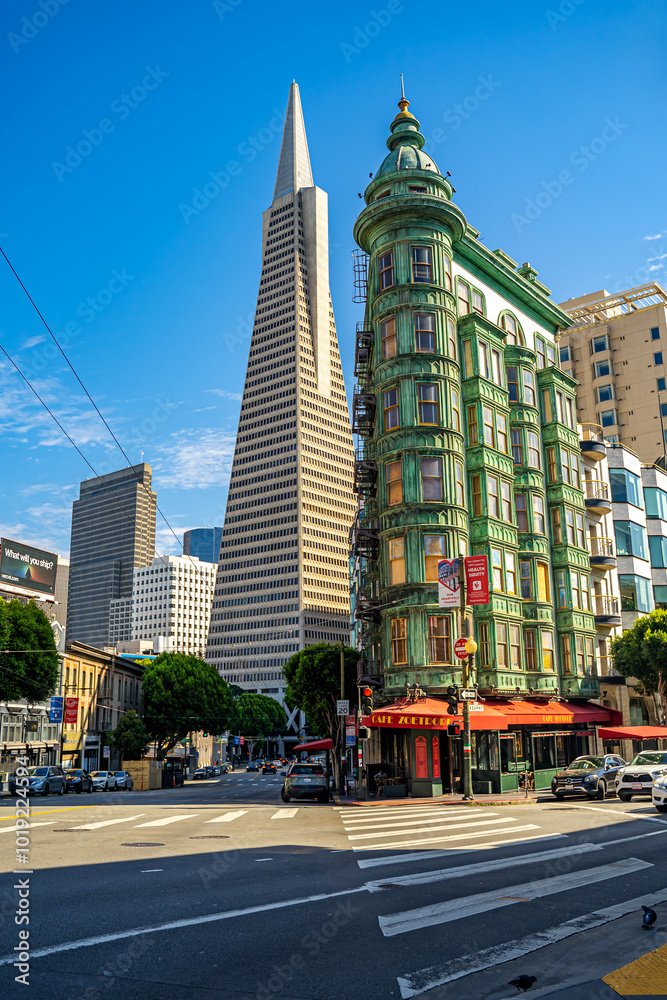 Beautiful view of Columbus Tower (Sentinel Building) and Transamerica ...