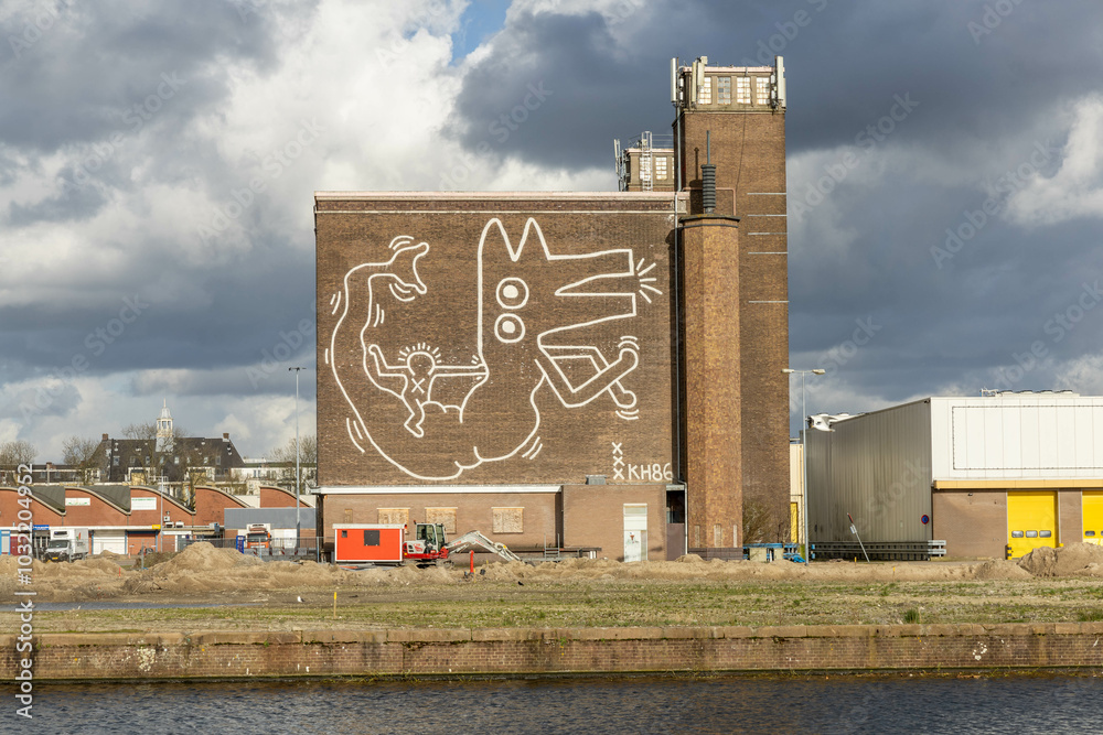 Keith Haring mural from 1986 in Amsterdam was forgotten but still ...