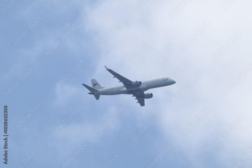 Embraer E190LR with registration XY-ALO of Myanmar Airways ...