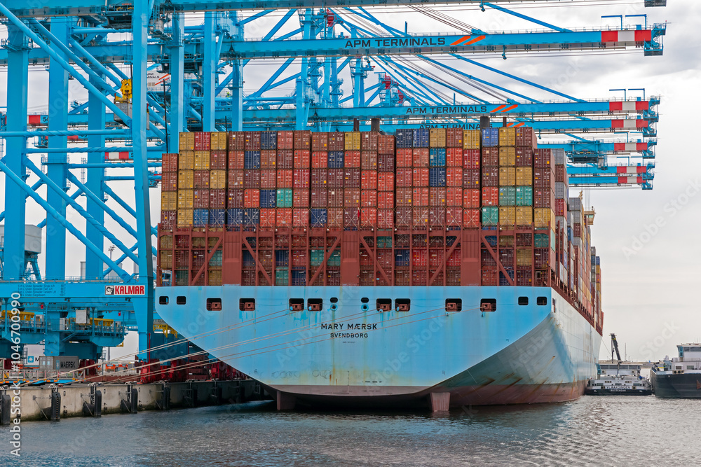 Maersk container ship moored in the Maasvlakte 2 in the Port of ...