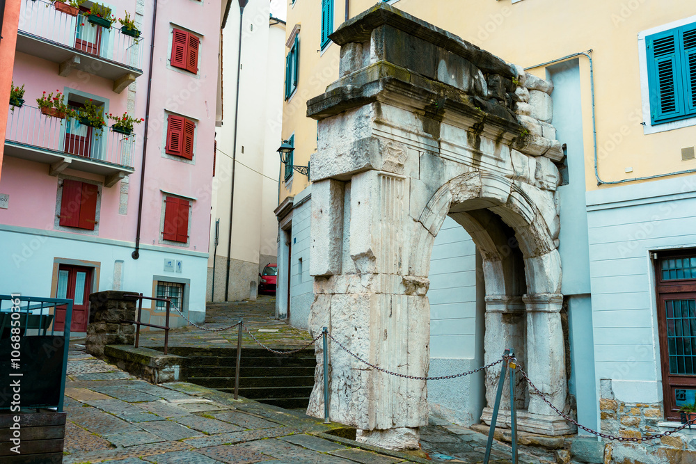 Arco di Riccardo (Richard's Arch) ruins, ancient Roman triumphal arch ...