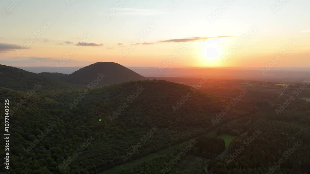 The Puy-de-Dôme mountain and puy de Pariou volcan in Auvergne France ...