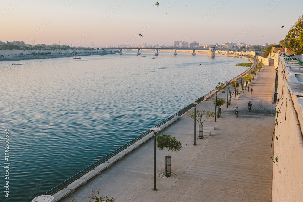 Ahmedabad Waterfront - Photos of River Sabarmati at dawn and sunrise ...