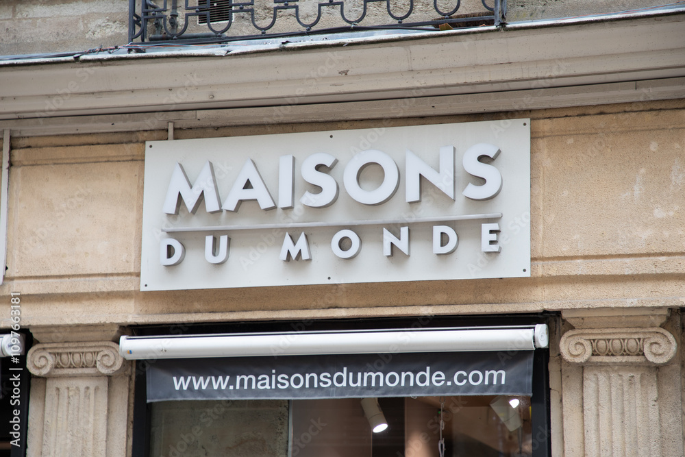 maisons du monde chain text facade and brand logo sign on wall shop of ...