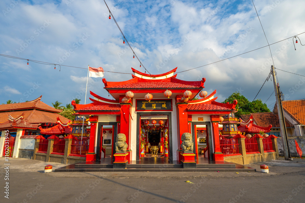 Seng Hong Bio, with the god Seng Hong Ya, the Guardian Temple of ...