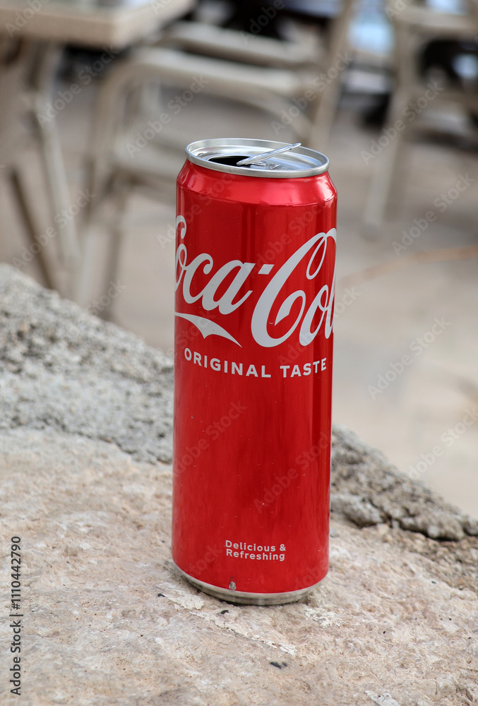 bidon de coca cola Stock Photo | Adobe Stock
