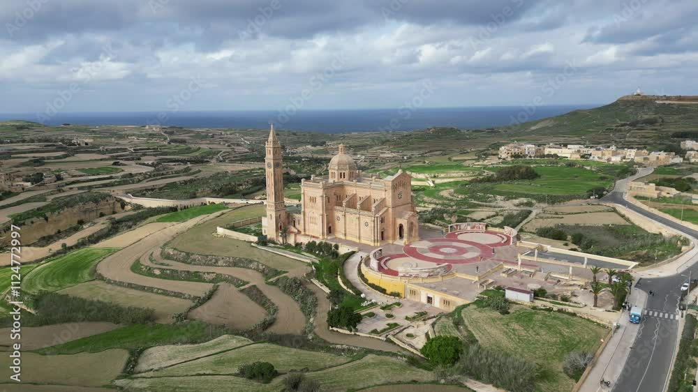 The Basilica of the National Shrine of the Blessed Virgin of Ta' Pinu ...