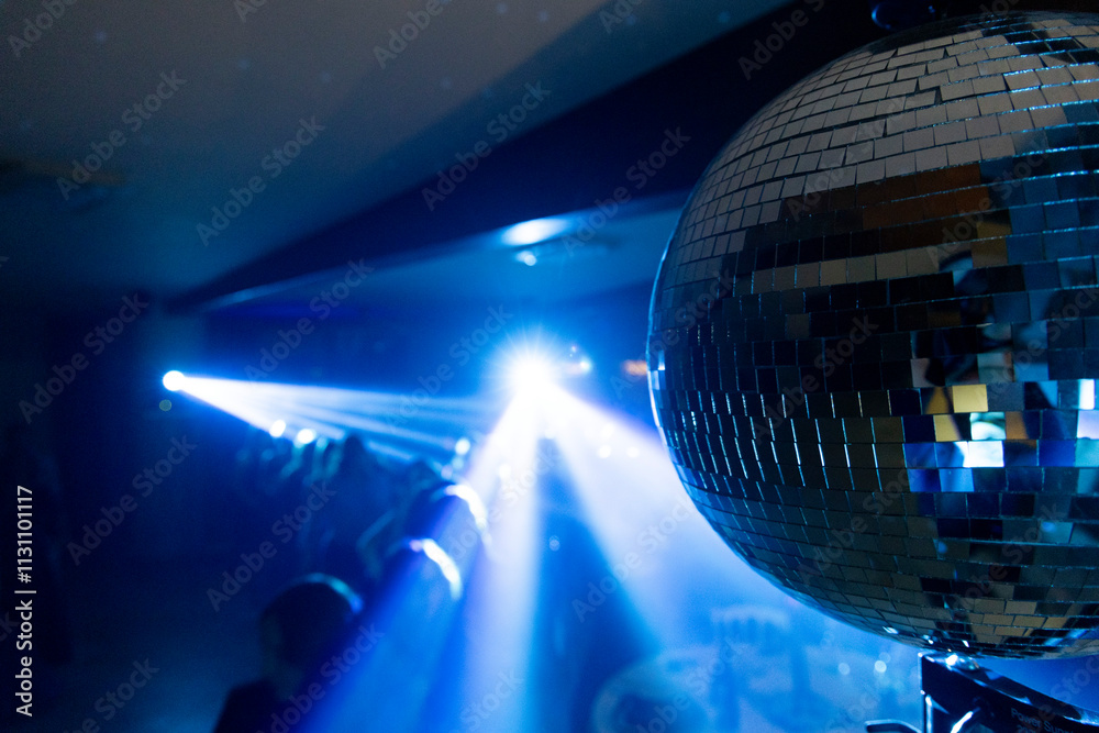mirror ball, also called mirror ball, strobe sphere or stroboscopic ...