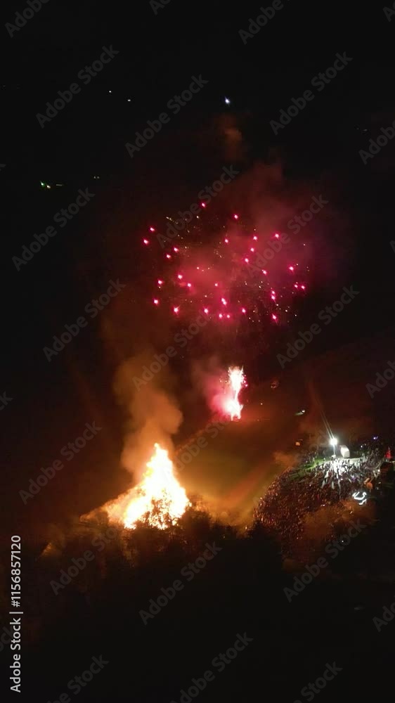 spectacular fireworks display alongside bonfire fair tain scotland ...