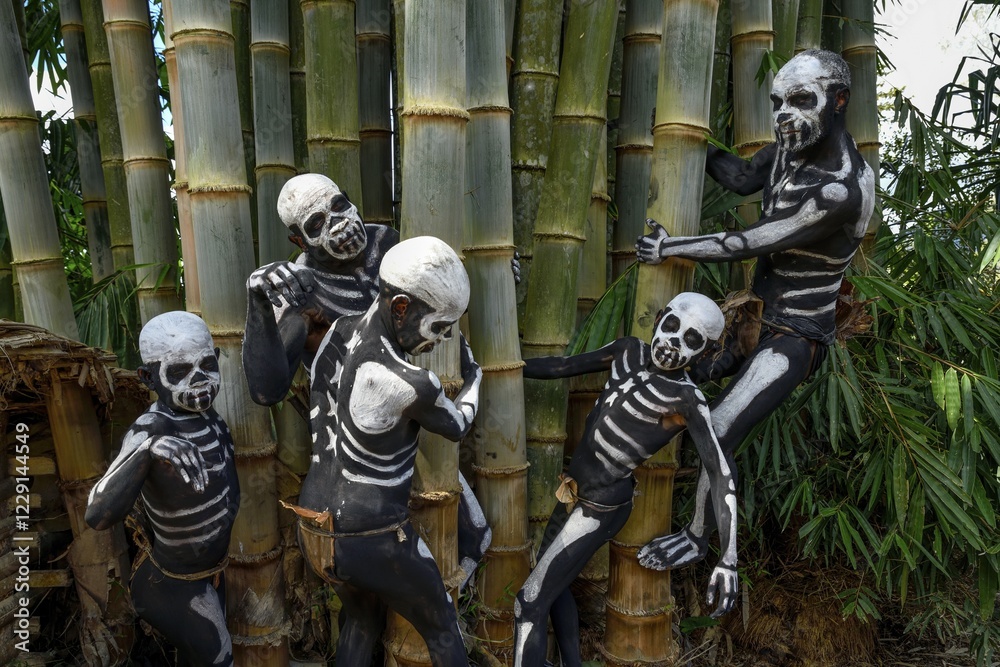 Poster Natives with skeleton painting, Omo Bugamo tribe or skeleton ...