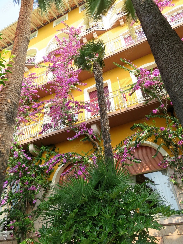 Poster Façade – Wall Art | UkPosters