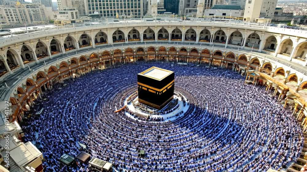 Video Stock Aerial View of the Sacred Kaaba, Masjid al-Haram, Mecca. A ...
