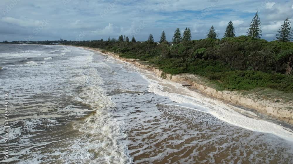 Kingscliff Beach erosion and storm damage from Cyclone Alfred, Northern ...