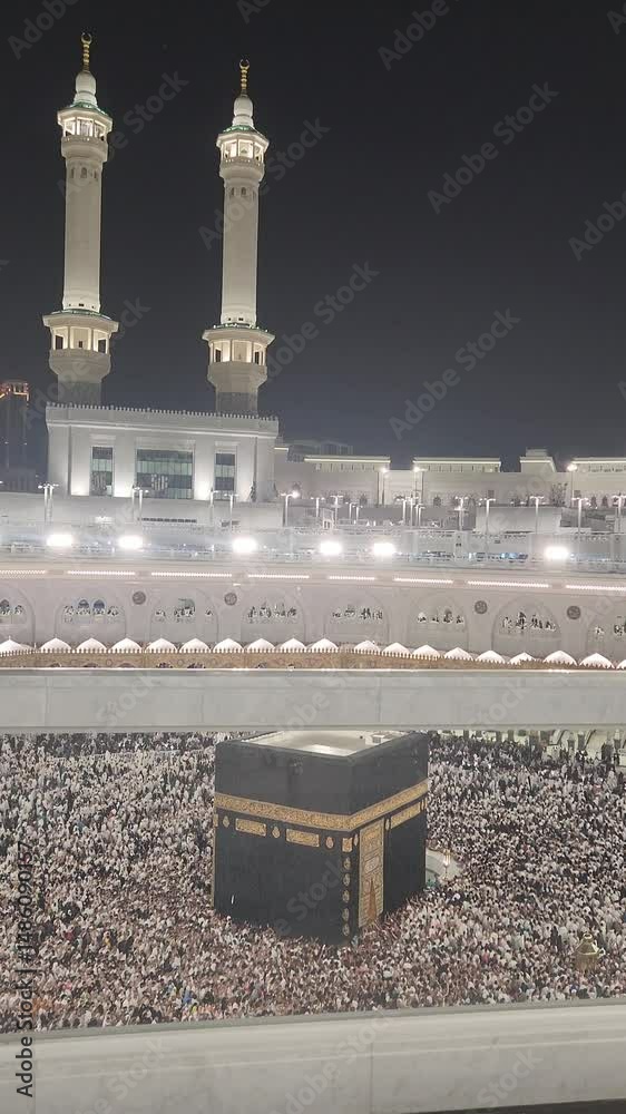 Mecca, Saudi Arabia - May 30, 2025 : Umrah pilgrims from different ...
