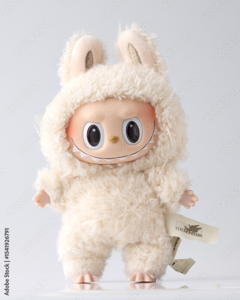 Art toys, Labubu key chain secret collection from Pop Mart, labubu ...